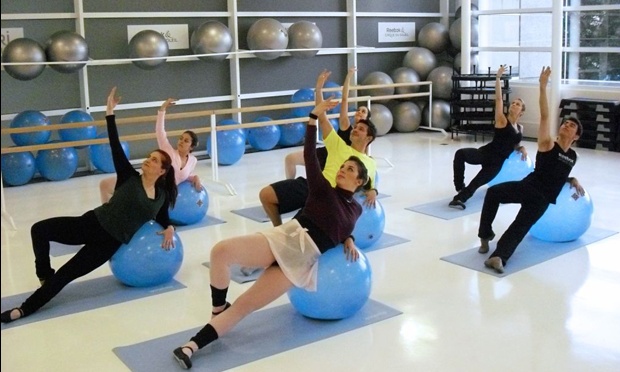 Ballet Fitness - Como Funciona, Benefícios e Dicas - MundoBoaForma