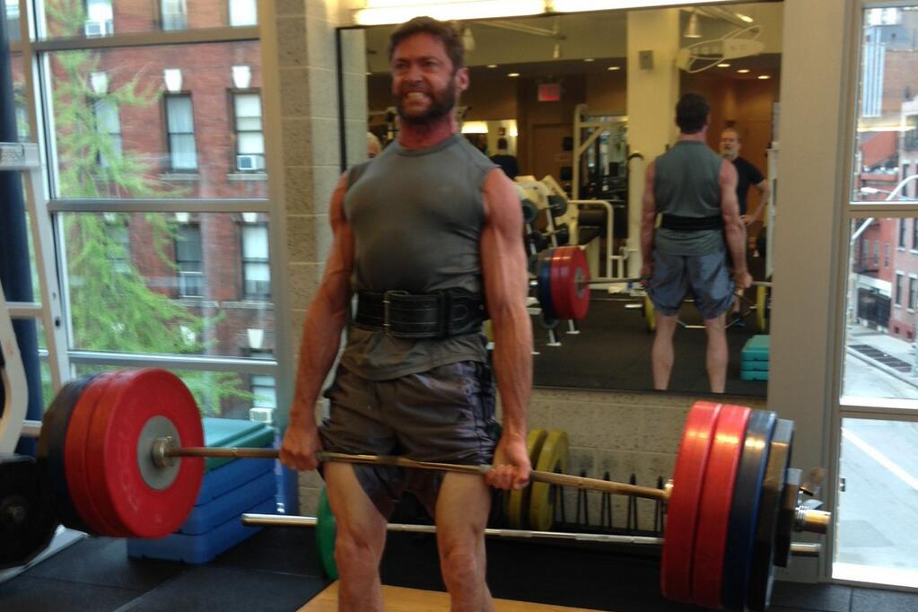 Hugk Jackman (Wolverine) Pega Pesado na Musculação - MundoBoaForma