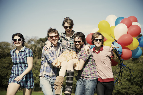 Amigos nos Deixam Mais Saudáveis, diz Estudo Canadense - MundoBoaForma