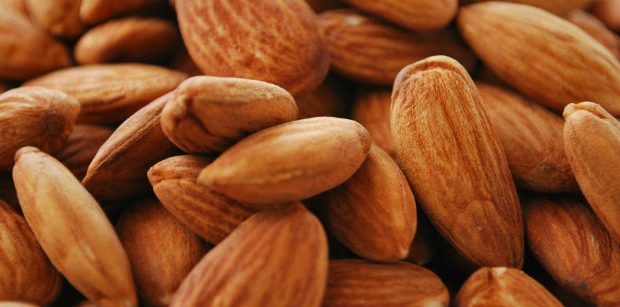 Calorias de Amêndoas - Tipos, Porções e Dicas - MundoBoaForma.com.br