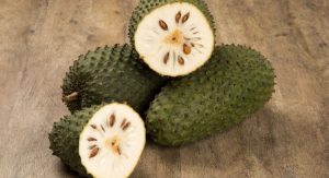 Benefícios do chá de graviola - Para que serve e como fazer - MundoBoaForma