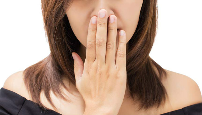 Como Acabar com o Mau Hálito - Causas e Tratamento - MundoBoaForma