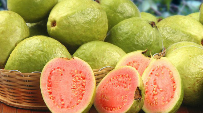 Goiaba Tem Carboidrato? Fibra? Tipos, Variações e Dicas - MundoBoaForma