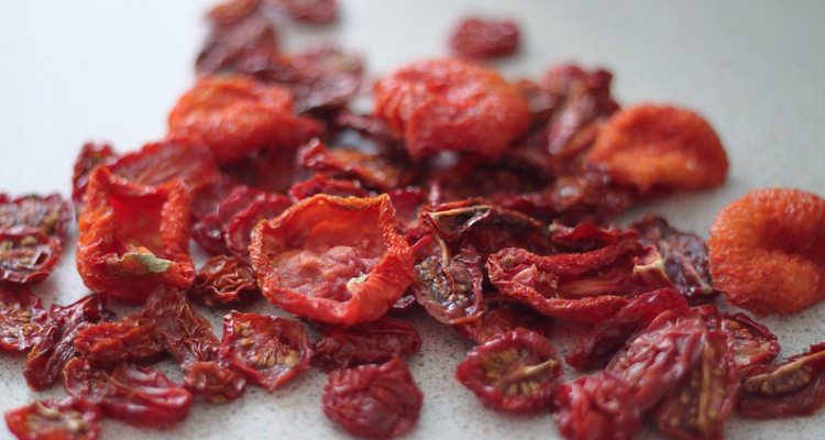 Como Fazer Tomate Seco - Receitas e Dicas - MundoBoaForma
