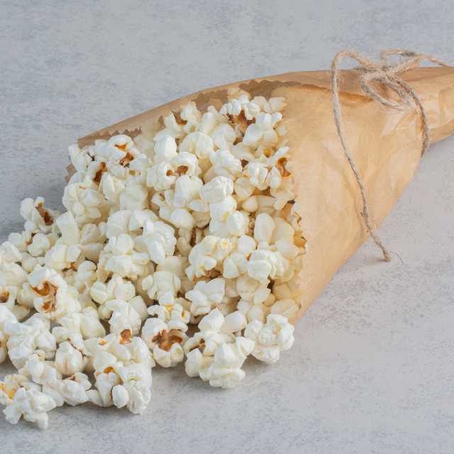 Calorias da pipoca - Tipos, porções e dicas - MundoBoaForma