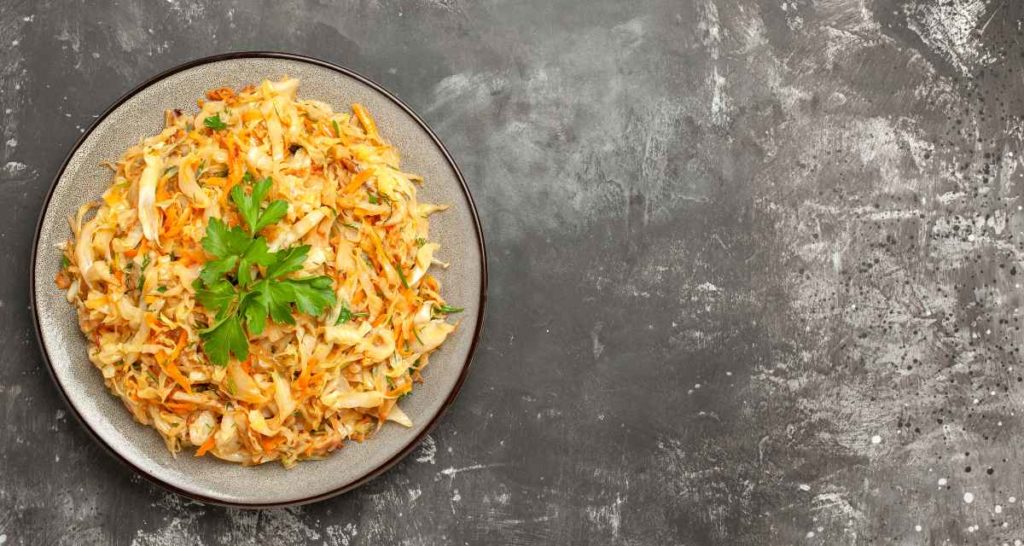 Receita de salada de repolho refogado light deliciosa - MundoBoaForma