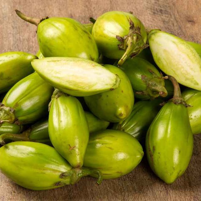 Receita de salada de jiló light surpreendente