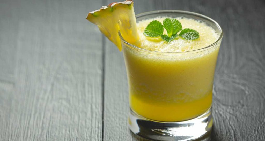 Receita de suco detox com chá verde refrescante - MundoBoaForma