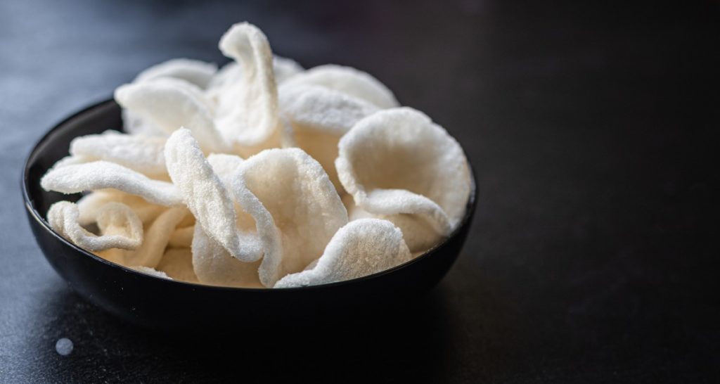 Receita de chips de tapioca light super fácil de fazer - MundoBoaForma