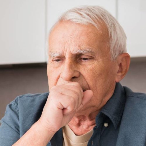 Pigarro na garganta - Causas e o que fazer - MundoBoaForma