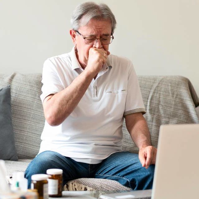 Pneumonia atípica: O que é, sintomas, causas e tratamento - MundoBoaForma