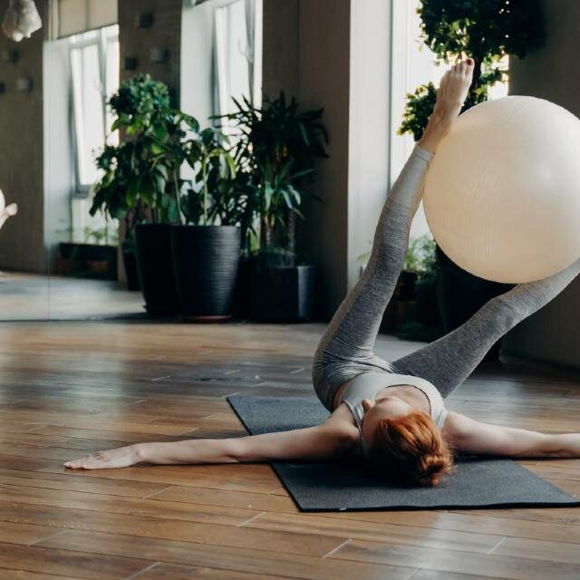 Abdominal supra: o que é, quais músculos trabalha e como fazer - MundoBoaForma