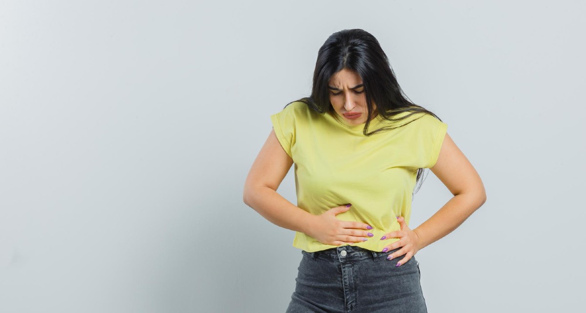 Hérnia epigástrica: o que é, sintomas, causas e tratamento - MundoBoaForma