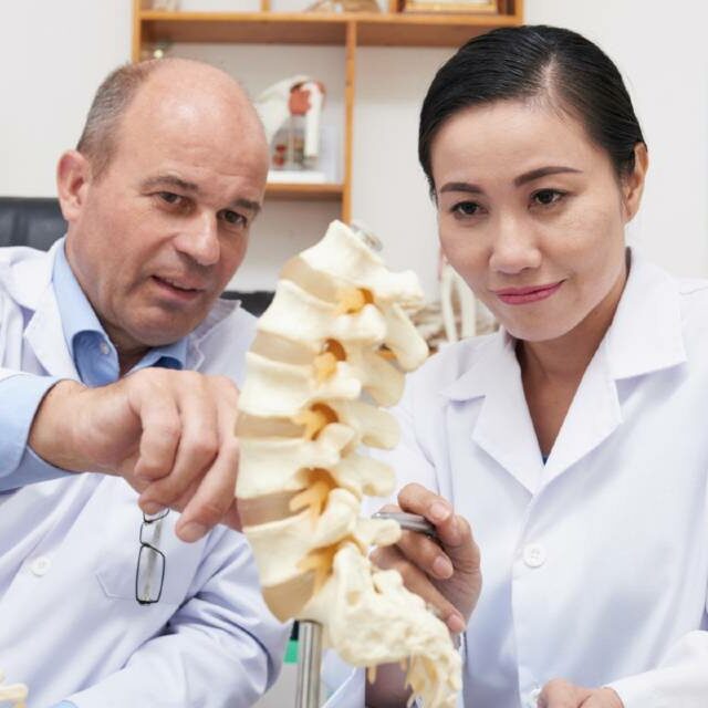 Hérnia abdominal: o que é, sintomas, causas, tipos e tratamento - MundoBoaForma