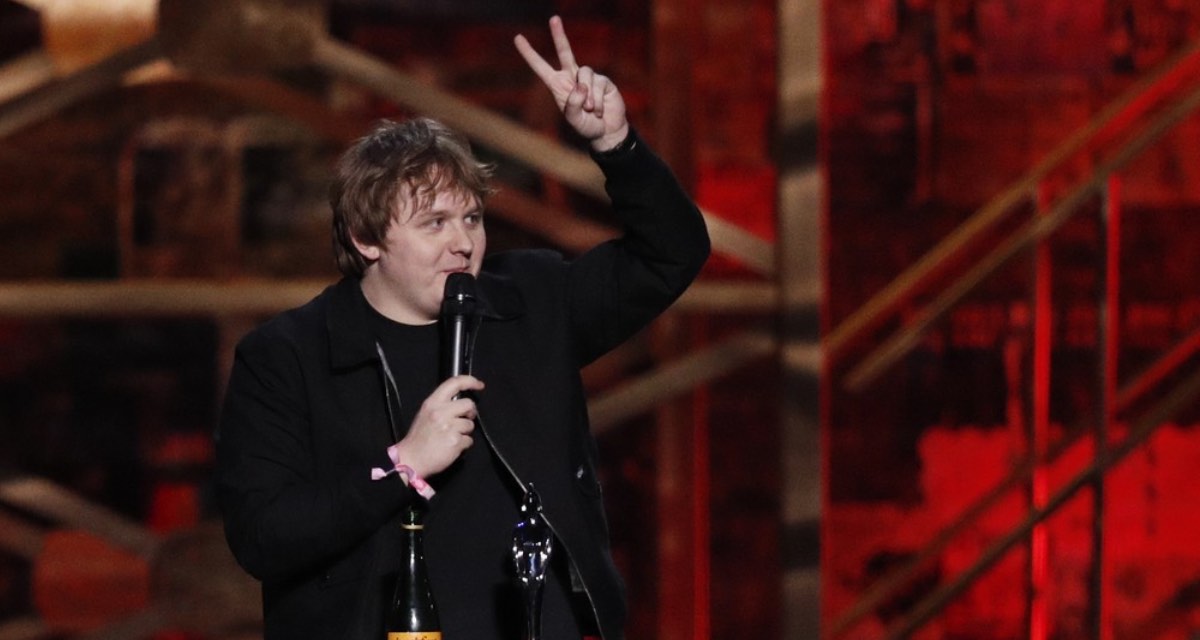 Síndrome de Tourette: conheça a condição que levou Lewis Capaldi ...