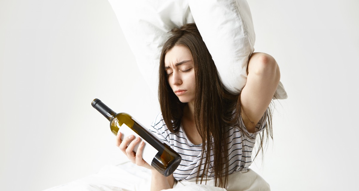 Por que o Engov, remédio conhecido como 'cura para ressaca', não tem ...