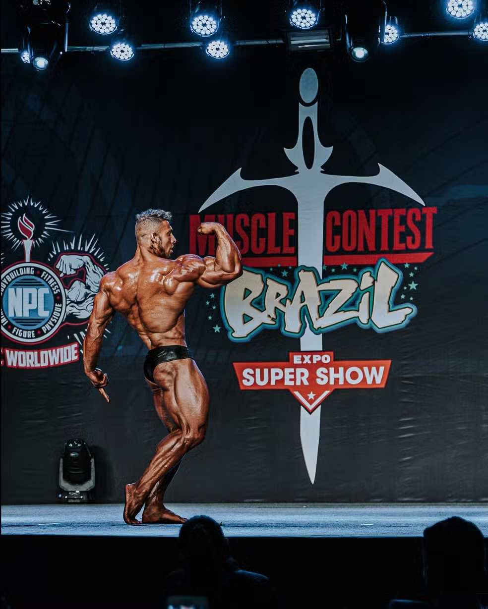 Maior fisiculturista do Brasil surpreende com antes e depois, compare ...