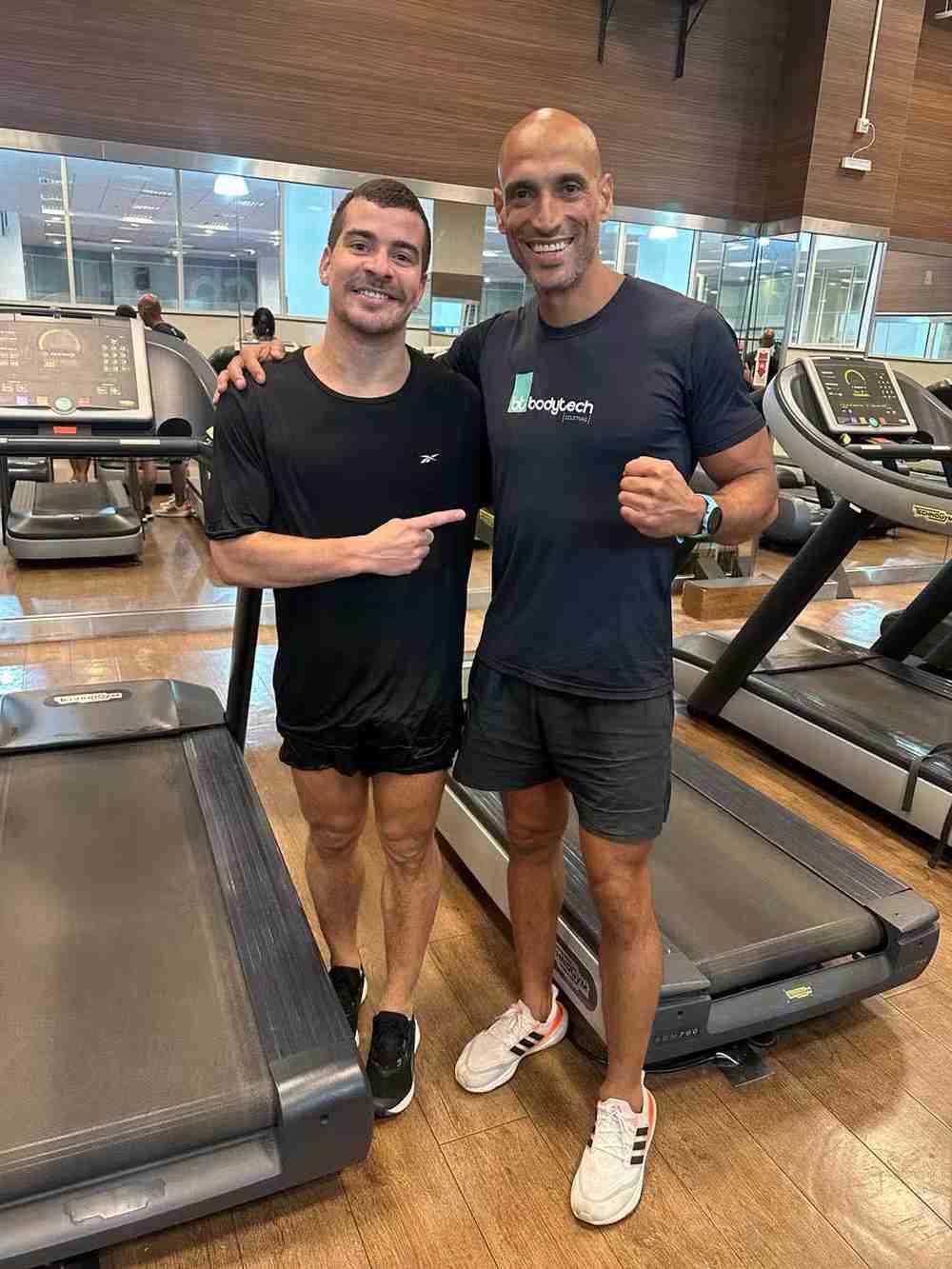 Thiago Martins revela sua rotina fitness para viver playboy em nova novela - MundoBoaForma