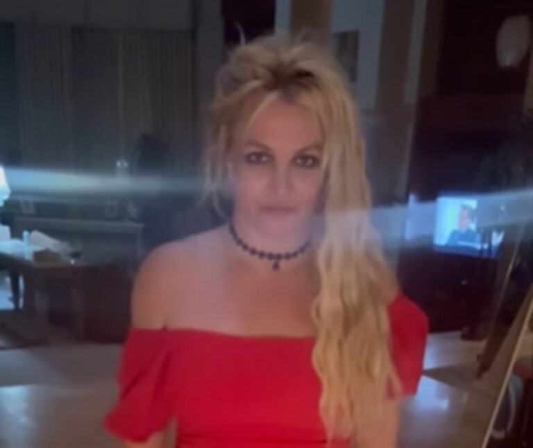 Britney Spears lamenta ataques ao seu corpo: "Me sinto a pessoa mais ...