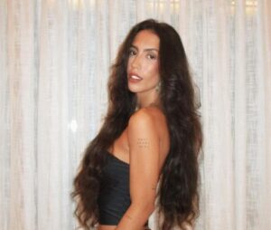 Gabi Brandt surpreende ao mostrar antes e depois de ganhar massa ...