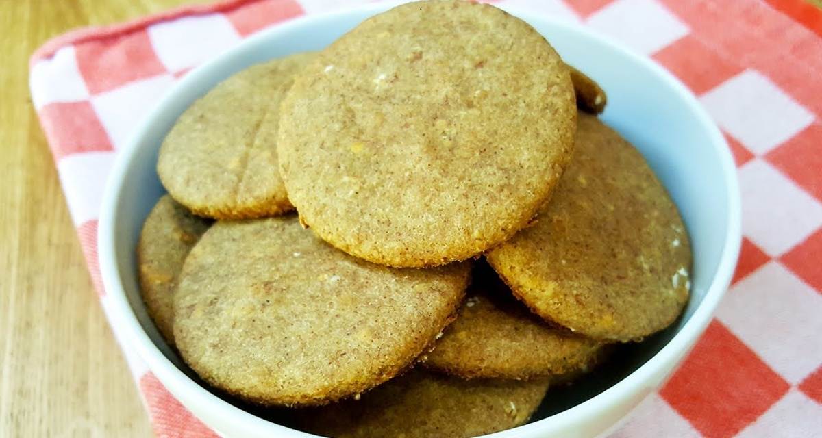 Biscoito de aveia fácil e saudável, sem farinha de trigo - Rápido e ...